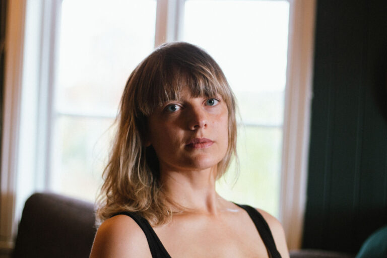 ANNE LINN – debut album ute 1. september – Eternal Terror Live